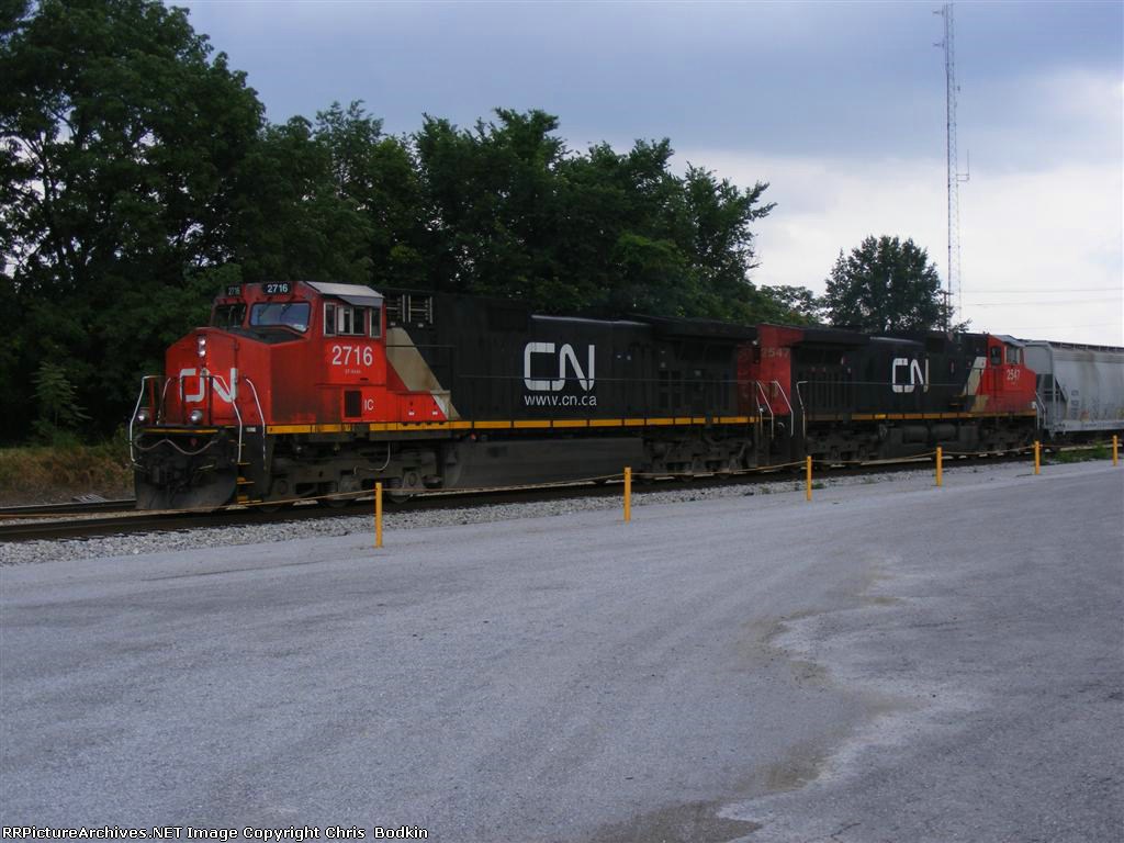 CN 2716